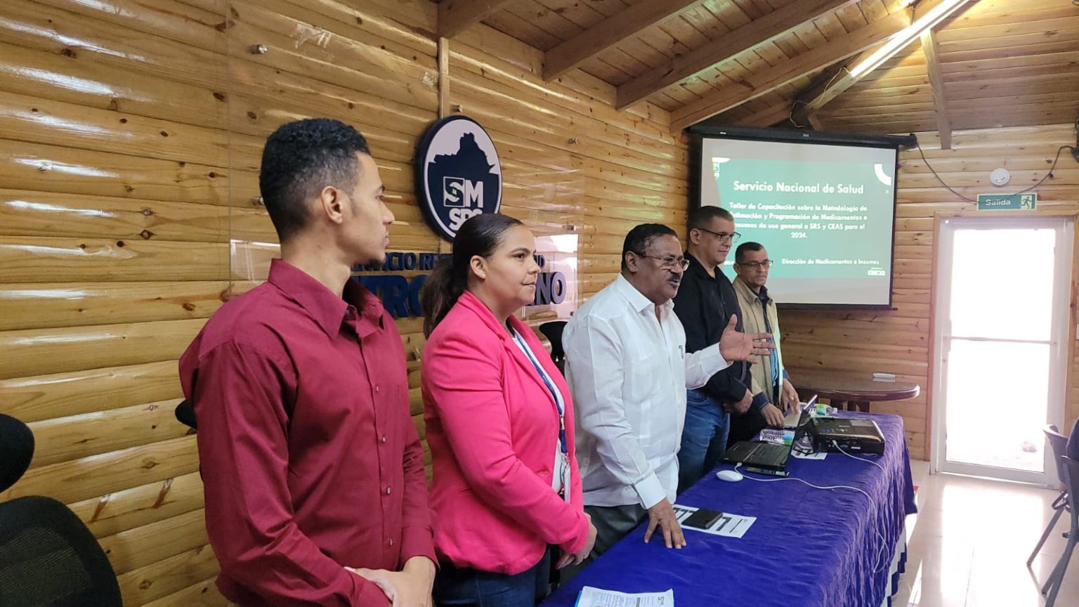 SNS Y SRSM actualizan en capacitación a encargados de farmacias y ...