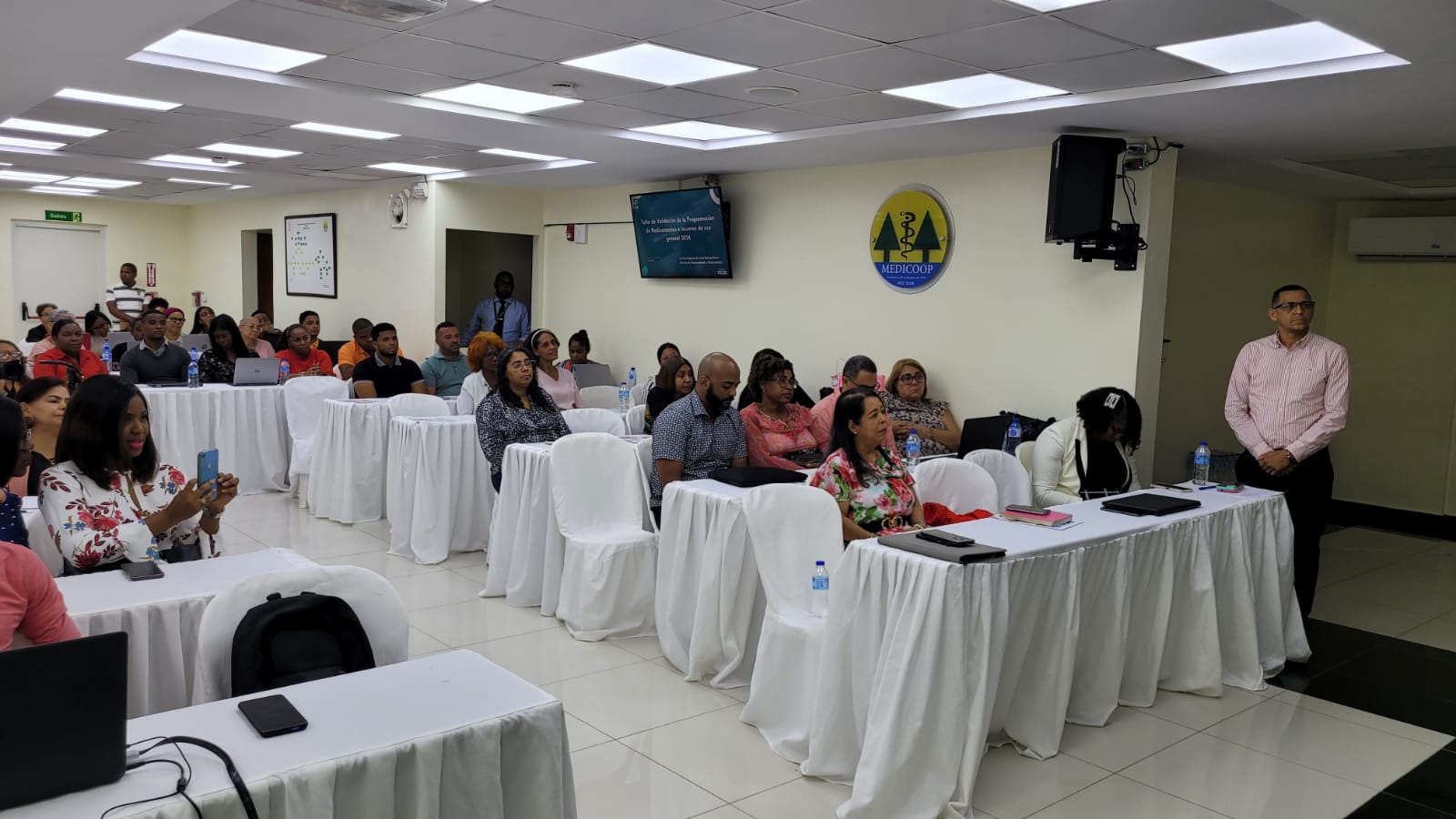 SRSM realiza con hospitales programación abastecimiento de medicamentos ...